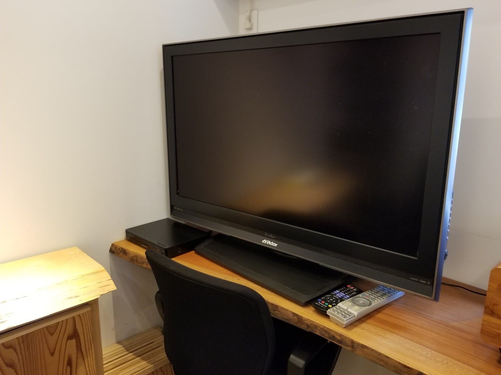 【新宿御苑すぐ】材木店ショールーム／撮影／試飲会／教室や1日サロンにも！/屋久杉テーブル/無垢杉板カウンターキッチンの写真17