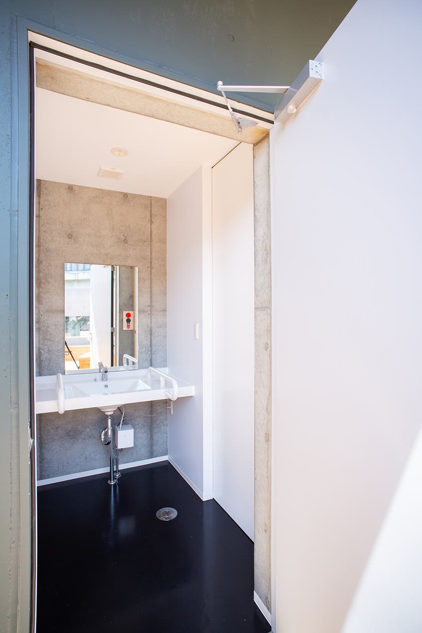 ウッドデッキの屋上空間で気分爽快！ロケ撮影・趣味の写真撮影・屋外会議に最適！ママ会・女子会・婚活にも！の写真7