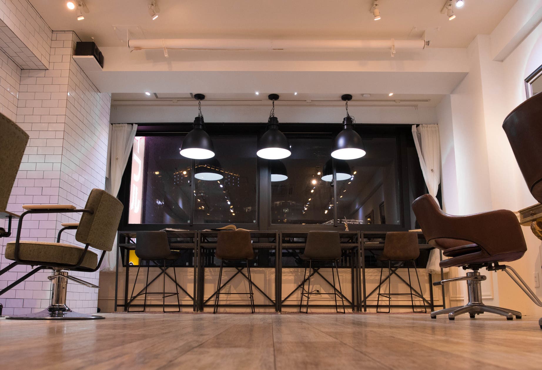 ハウススタジオとしても使える美容室！撮影やおしゃれ会議に！の写真5