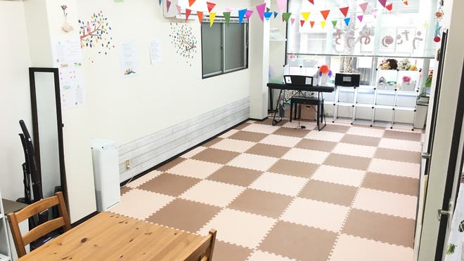 子どもが喜んで遊べて音楽演奏も可能なおしゃれなスペース 太子堂の写真1