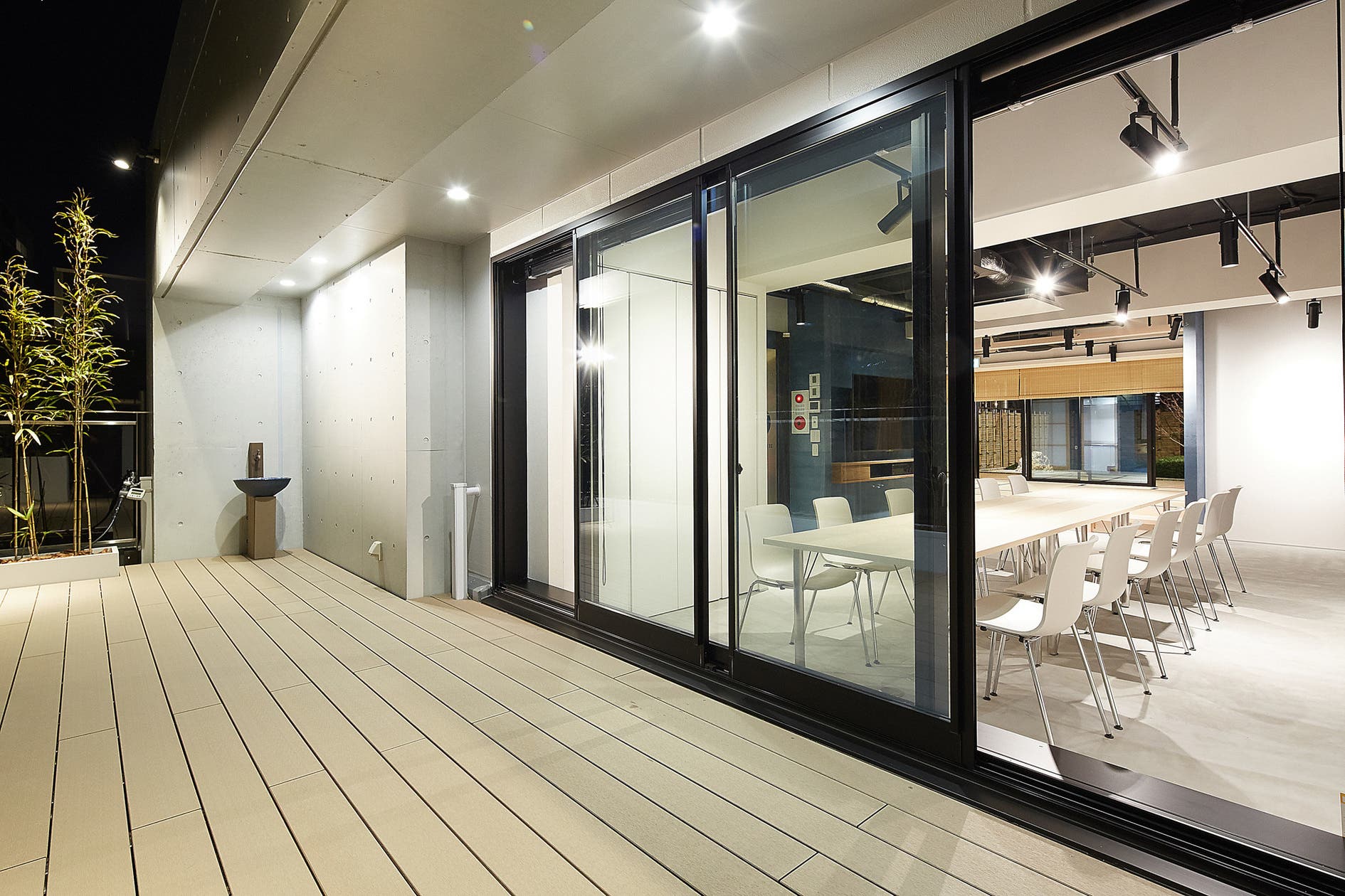 ZEN【 赤坂駅 4分 】ロケ撮影OK ! 撮影機材あり♦会議  セミナー にも！和室有 全室禁煙 ♥ 飲食 ゴミ捨て OK★の写真9