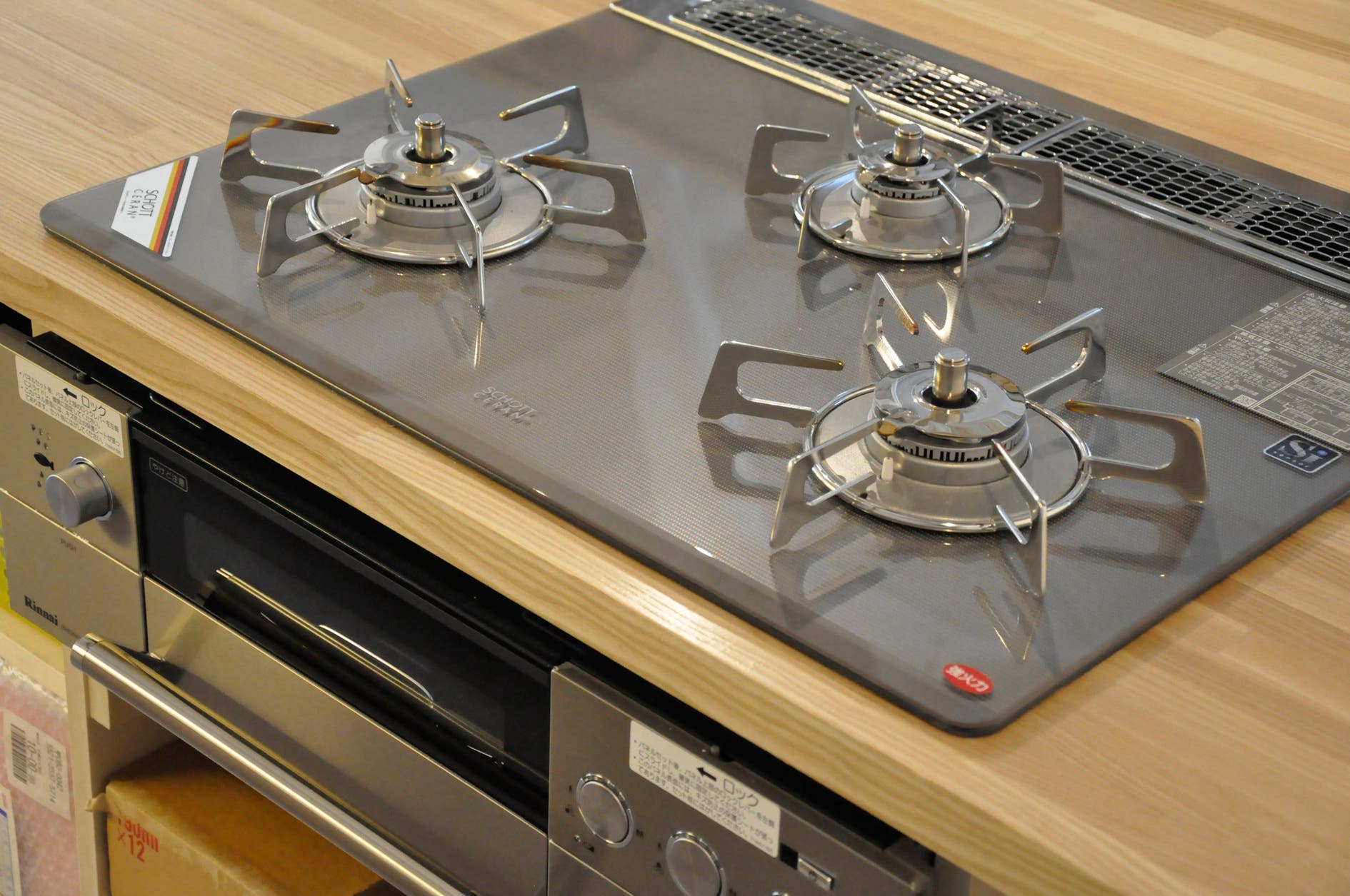 カウンターキッチン付きの小さなスペース！各種パーティーや料理教室、各種撮影や展示などに！の写真9