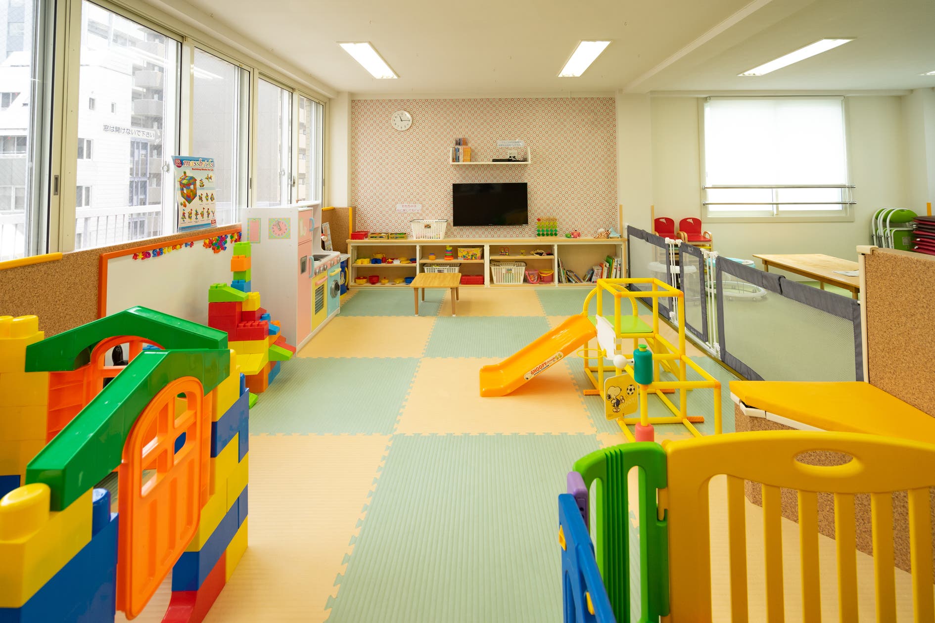 大阪天満宮・南森町からすぐ、キッズスペースが充実。ママ会・女子会・子連れセミナー・子連れヨガに最適です。　の写真3