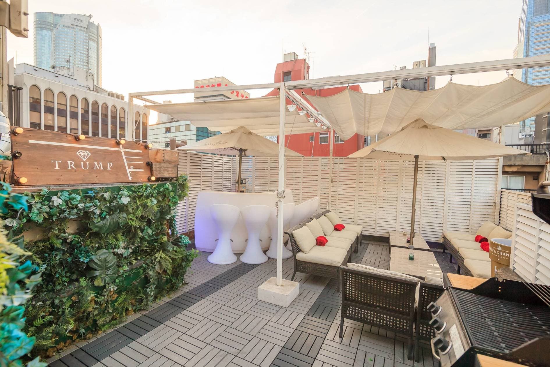 ＜屋上テラス＆店内スペース＞六本木の街並み一望出来るロケーション！BBQ・女子会・花見（夜桜）・会議利用などに！の写真5