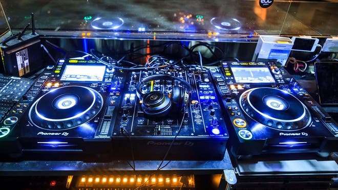 <屋上テラス&店内スペース>六本木の街並み一望出来るロケーション!BBQ・女子会・花見(夜桜)・会議利用などに!の写真11