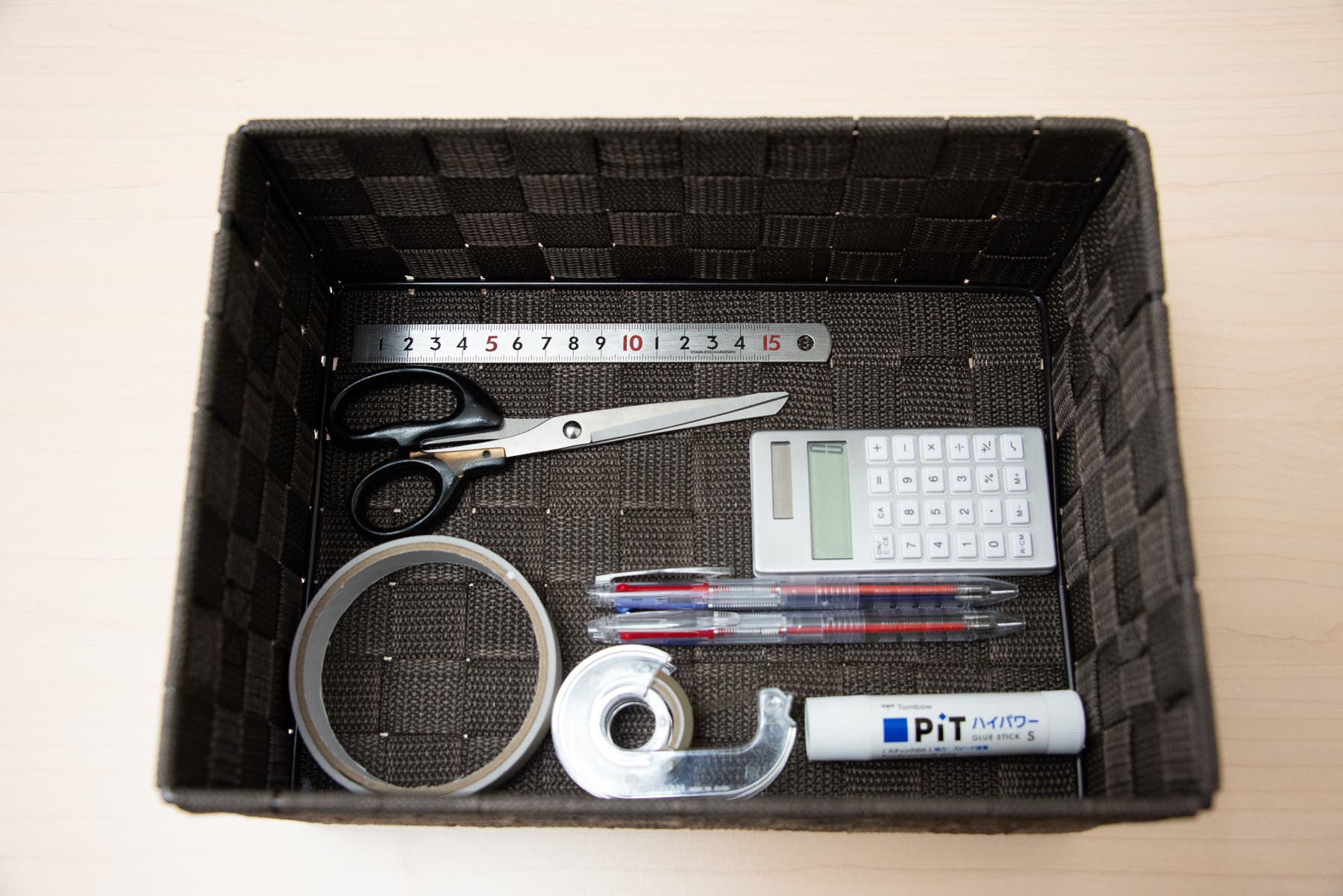 ★横浜駅2分!!★3時間・6時間以上で割引★高速Wi-Fi！24時間営業！落ち着いた完全個室！折り畳み机でレイアト自由！の写真10