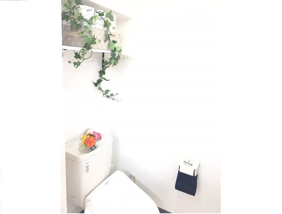 【新橋駅から徒歩30秒！】無料Wi-Fi・40インチモニター完備の8人ゆったりの会議室【シンバー・ファイブ】の写真9