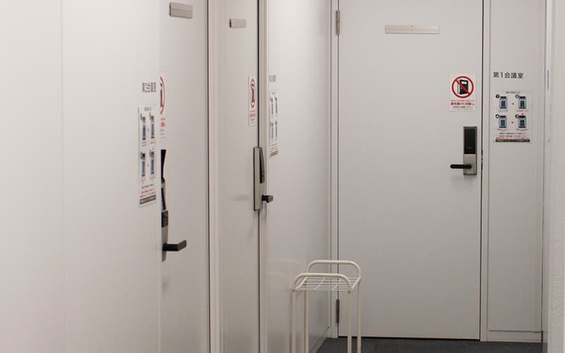 【ROOMs第2会議室】錦糸町駅北口3分 最大10名/光回線/会議/ボドゲ/セミナー/面接/研修/撮影（物撮り）【安い・綺麗】の写真6