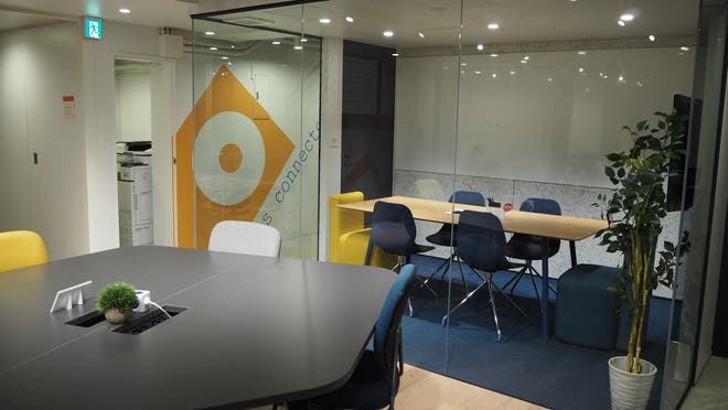 《六本木ヒルズすぐ》◆ガラス張りの会議室◆wi-fi・モニター・ホワイトボード完備・カフェ併設 2F(A)〈最大6名〉の写真4