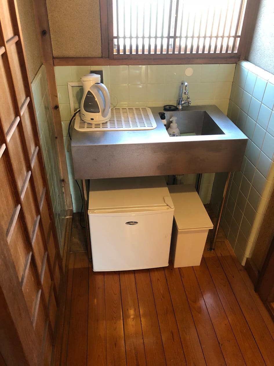 緑を眺める畳の貸スペース：和室八畳二間・海まで徒歩10分の写真9