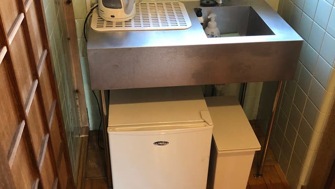 緑を眺める畳の貸スペース:和室八畳二間・海まで徒歩10分の写真9