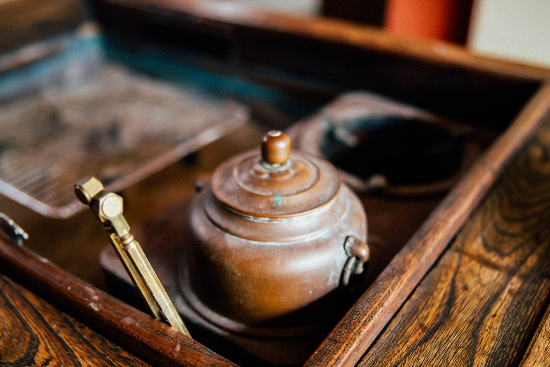 紅葉・こたつ・自然光・ちゃぶ台・浴衣・レンタル着付・自然光・懇親会・生配信・火鉢・ポートレイト・古時計の写真8