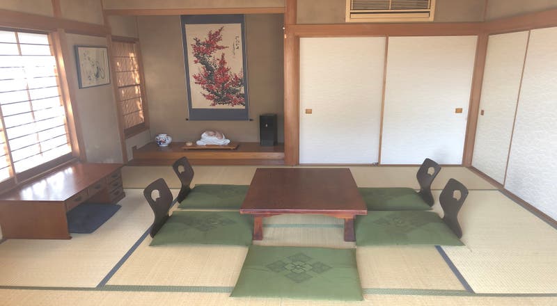明治 大正 昭和の文豪が愛した馬込文士村、都会の避暑地の南向き高台❗️ 古民家風和室と素敵な和庭、写真撮影に最適❗️