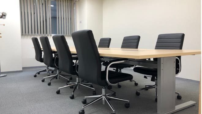 【BIZcircle谷町四丁目】谷町四丁目駅3番出口すぐ!8名用貸会議室。受付スタッフ有の写真1