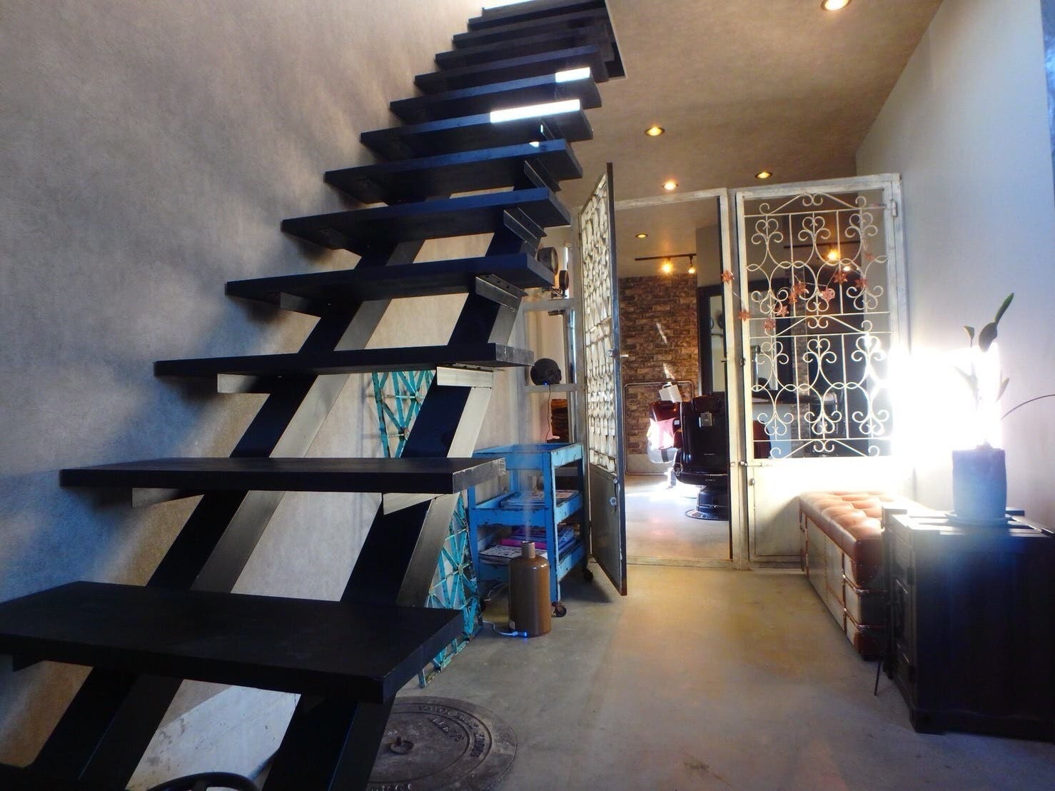 キッズルーム・キッチン付きカフェスペース。駐車場たっぷり完備。タバコルーム完備。お皿も無料でご用意しております。の写真7