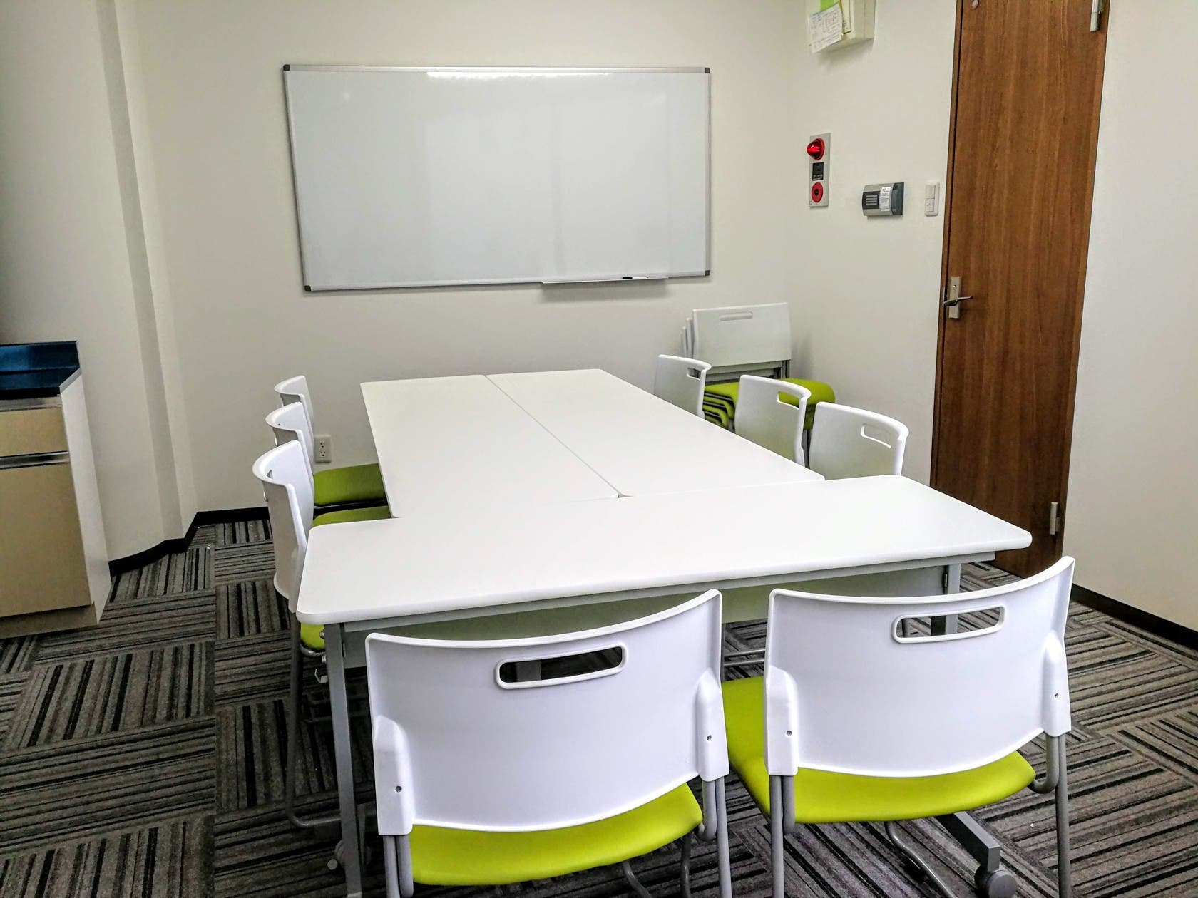 パーティーOK【アクセス抜群】新宿駅徒歩2分、新宿三丁目駅出口横の写真6