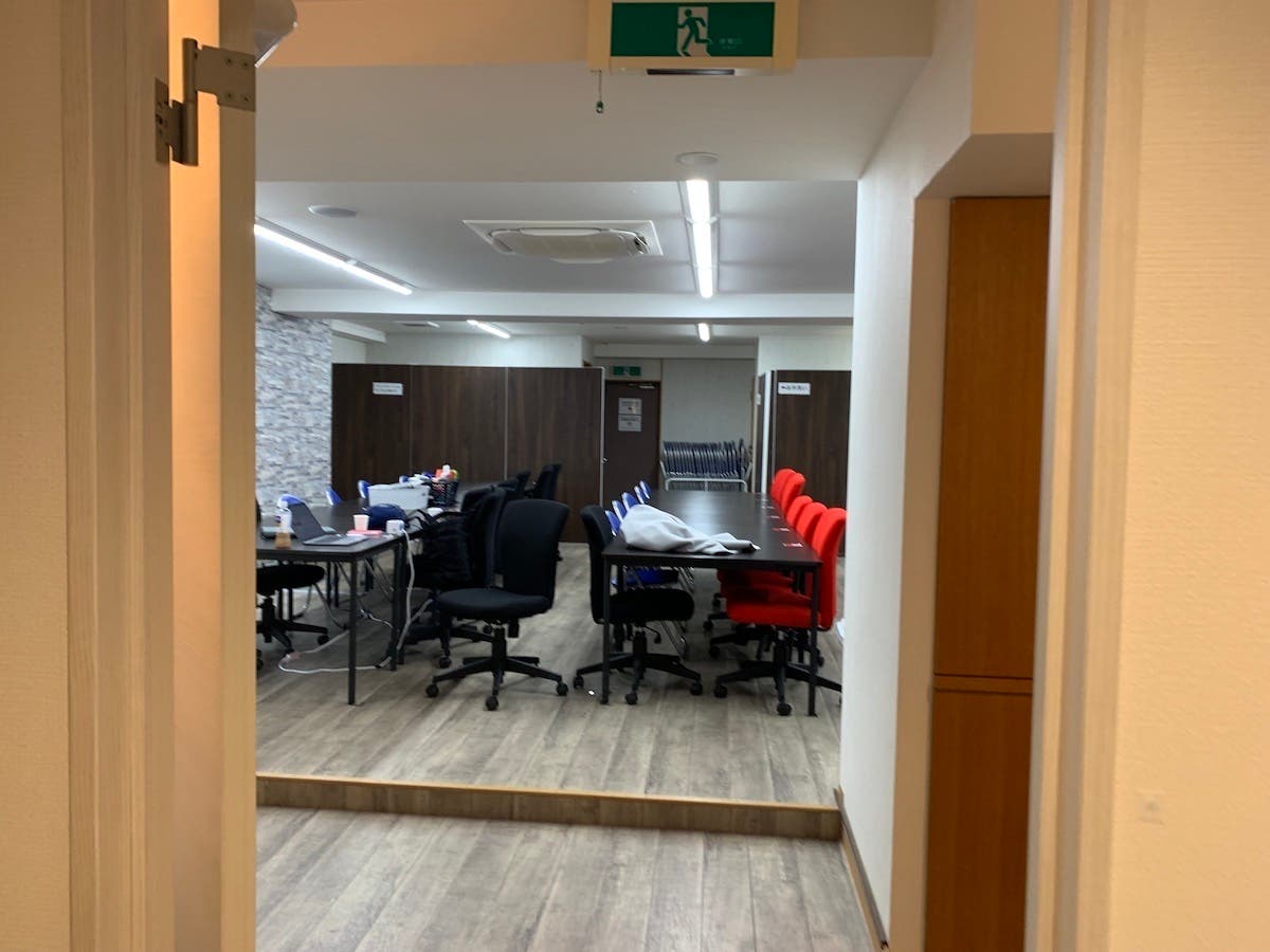 【八王子駅徒歩10分】会議や勉強会・セミナーに最適！レンタルスペースWakU2■WiFi/プロジェクター/ホワイトボード完備■の写真7