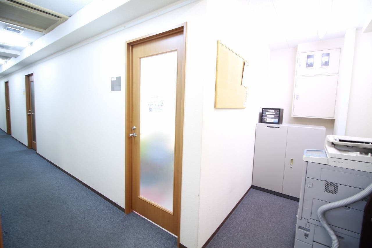 【東京駅・日本橋駅2分】完全個室改装済！プロジェクター・プリンター・コピー機・WiFi全て無料！ふれあい貸し会議室 八重洲No2の写真10