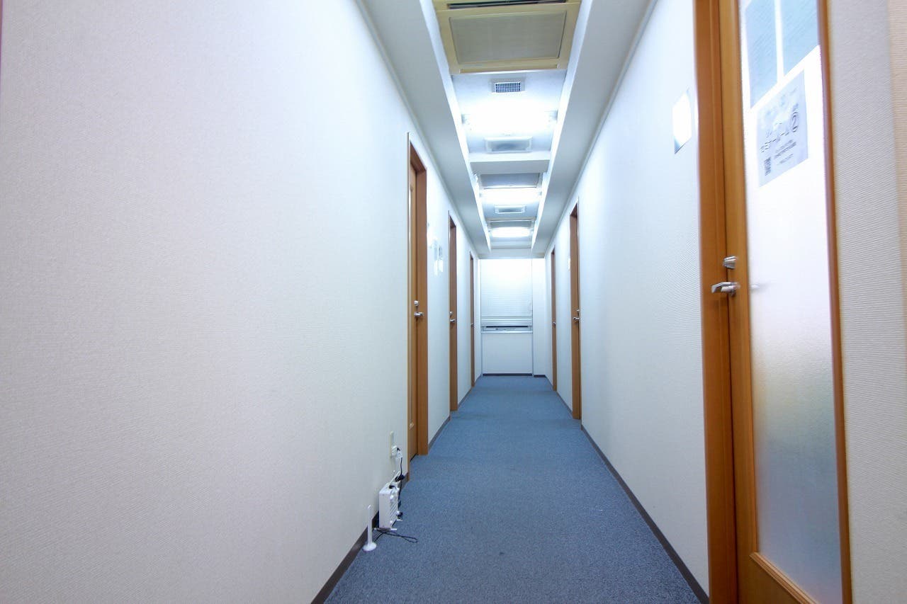 【東京駅・日本橋駅2分】完全個室＆改装済！プリンター・コピー機・スキャナ・高速WiFi全て無料！ふれあい貸し会議室 八重洲No3の写真11