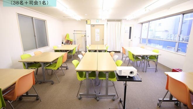 【新宿西口D5出口から2分・最安!】セミナー向け!プロジェクター・マイク・高速WiFi全て無料!ふれあい貸し会議室 新宿No12の写真9