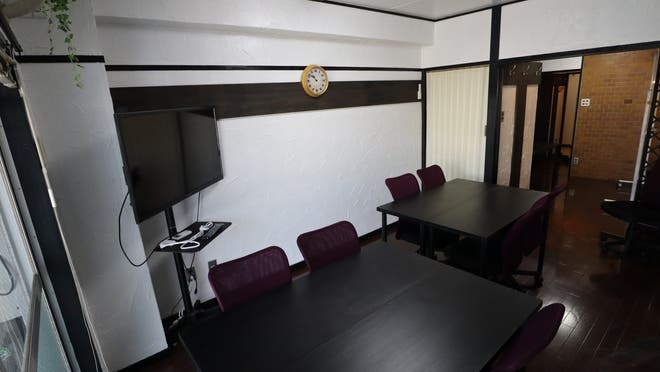 ◆天神駅から徒歩5分◆気軽に使えるレンタルスペース。ミーティングや研修、ゲーム会などに!天神プリンスの写真3