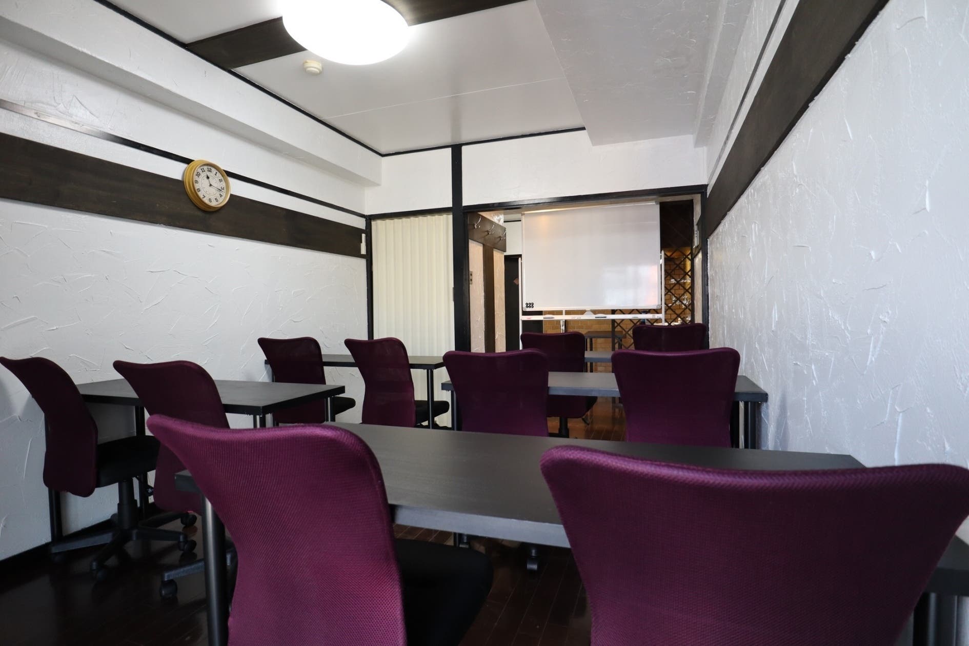 ◆天神駅から徒歩5分◆気軽に使えるレンタルスペース。ミーティングや研修、ゲーム会などに！天神プリンスの写真5