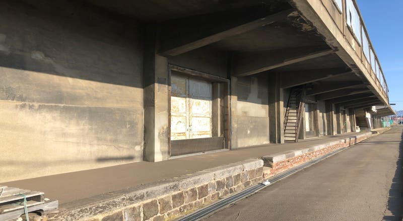 【函館】1927年建造のレトロな雰囲気のコンクリート倉庫群！撮影に最適！