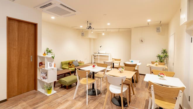 〈大塚駅徒歩1分〉防音!ステージのあるオシャレなカフェ♪の写真1