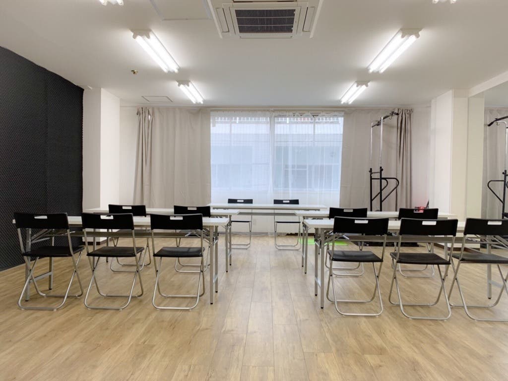 鏡貼りの駅近スタジオ！ダンスレッスン・撮影会・研修会利用などに！の写真5