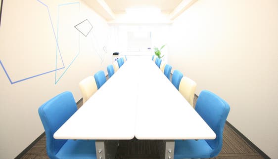 【アストラムライン車内広告掲載中】エレベーターで入室スムーズ◆お気軽会議室広島紙屋町sky◆無制限高速光/駅徒歩1分/22人収容の写真1