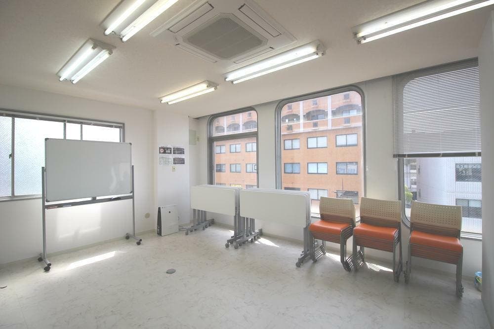 JR小倉駅から徒歩5分♪無料WIFI・プロジェクター・スクリーン・エアコン・空気清浄機完備  C01の写真6