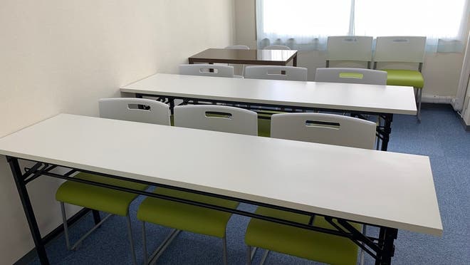 女性利用多数(日本橋駅・茅場町駅歩3分)各種教室、会議、商談、面接、研修、撮影、ボードゲーム、自習等に最適な個室スペースの写真11