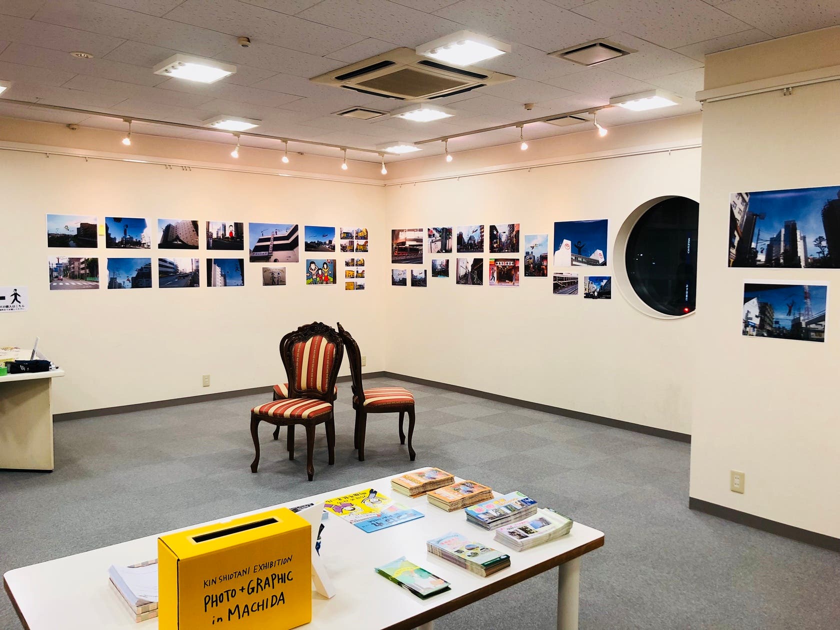 【町田駅直結！3Fギャラリー】ピクチャーレール・スポット完備！かわいい丸窓があるスペースで展示会・マルシェ利用に♪の写真4