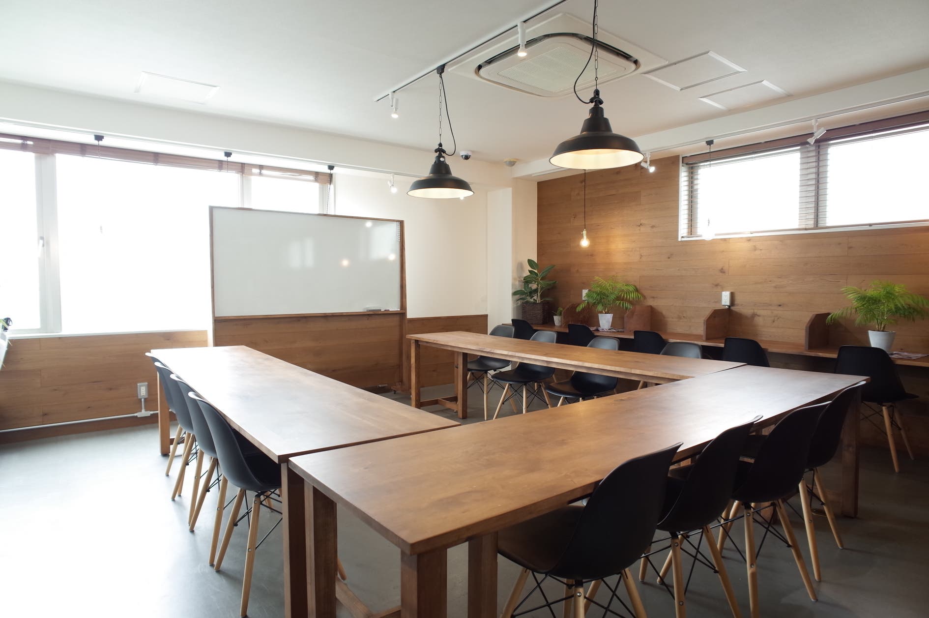 自然光／３面採光／姿見／プロジェクター【駒沢大学駅徒歩４分】会議や撮影におすすめの明るいスペースです♪の写真4