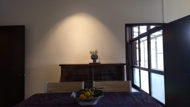 384㎡の贅沢な空間:離れ付きの庭とサンルームのある邸宅の写真15