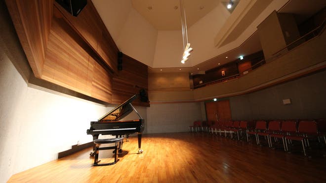 駅から徒歩1分!貸しスペース、PV撮影・MV撮影も可、ピアノ・音響設備有り、リピート率89.7%!の写真1