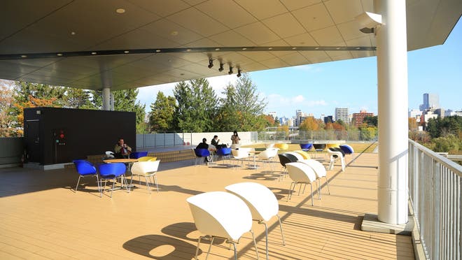 国際センター駅舎2F CAFÉ併設イベントスペース『青葉の風テラス』 の写真9