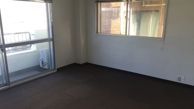 WIFI有 下井草下井草駅徒歩2分、7人前後の会議、面接、打ち合わせ、パーティー、勉強会に最適、駐車場有の写真1