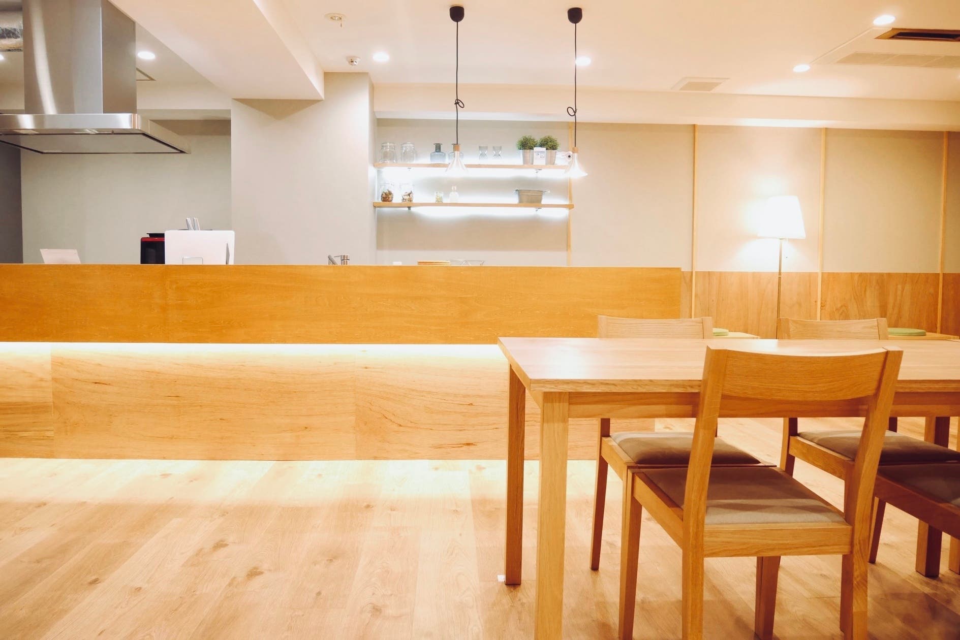 浜松町・大門・御成門✨キレイ清潔✨広々66㎡キッチン付高規格スペース🐤会議・撮影・パーティ🎉65型4Kモニター高速WiFiの写真11