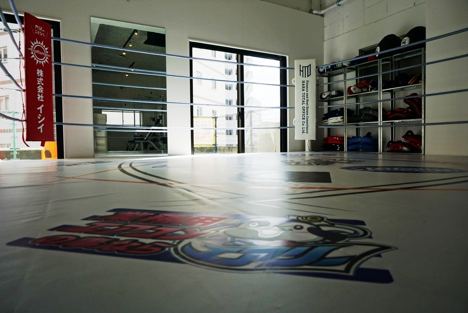 博多駅前キックボクシングジム！トレーニング、セミナー、研修、女子会などなど、自由にご利用ください！！の写真4