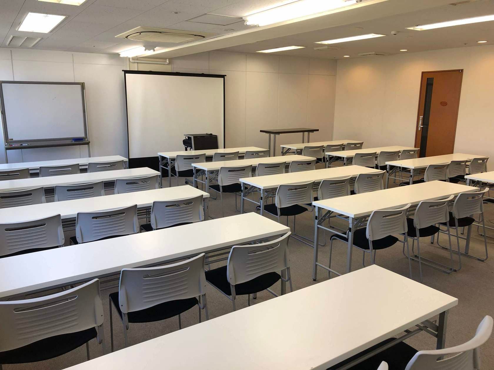 【関内】横浜エリアで会議室をお探しの方はこちら／801号室の写真1