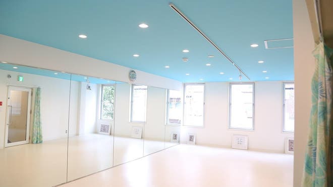 日差しが入る明るいスペース!!レンタルダンススタジオ!!の写真1