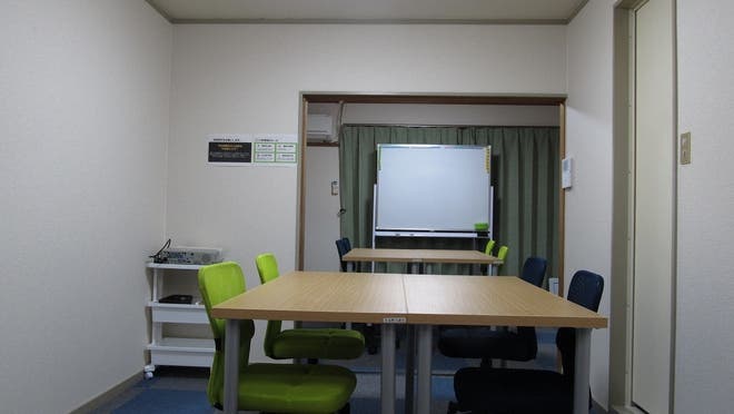 《熊本市のお気軽会議室》 上通り・並木坂・藤崎宮前駅・通町筋電停からすぐのレンタルスペースの写真5