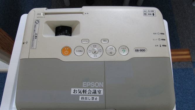 《熊本市のお気軽会議室》 上通り・並木坂・藤崎宮前駅・通町筋電停からすぐのレンタルスペースの写真9