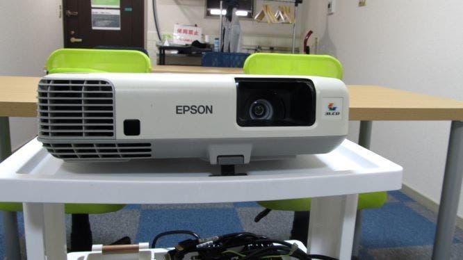 《熊本市のお気軽会議室》 上通り・並木坂・藤崎宮前駅・通町筋電停からすぐのレンタルスペースの写真8