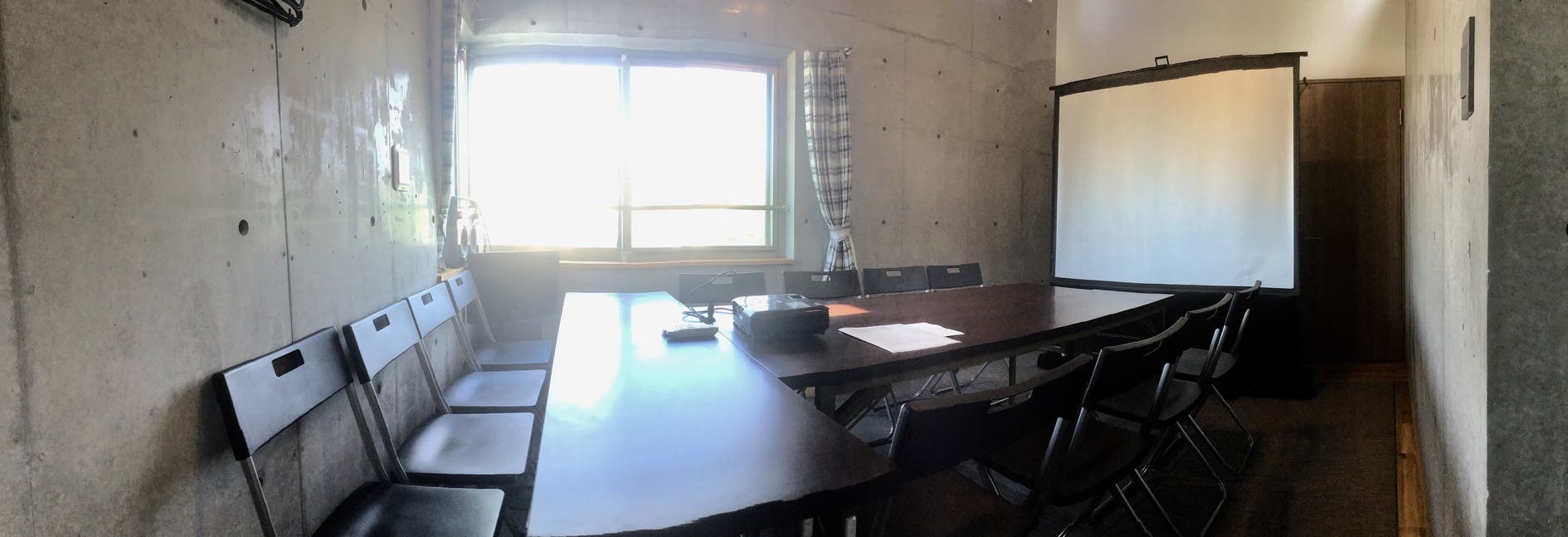 RC打ちっ放しの天井高4m おしゃれな空間で撮影・イベント・会議・セミナー・レッスンなどに。の写真8