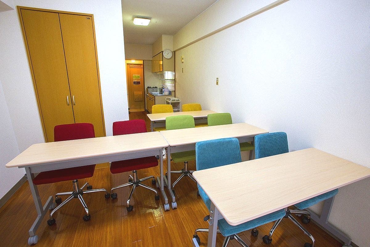 博多駅近く♪最大１０名収容♪室内設備無料！の写真6