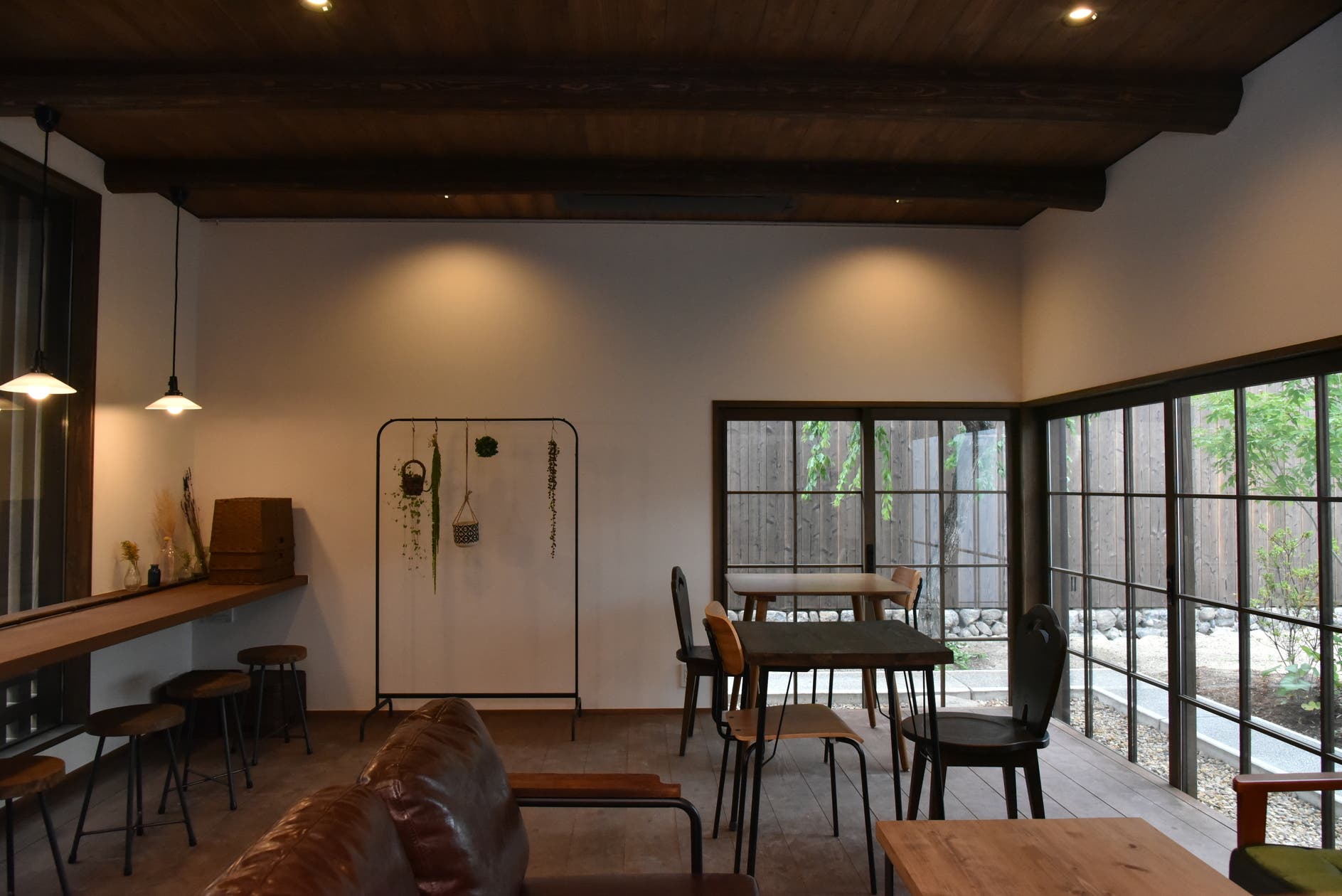 大阪市内から30分でタイムスリップ【富田林寺内町】町家カフェの和モダンな古民家空間スタジオで写真・動画撮影などで最高の一枚を！の写真6