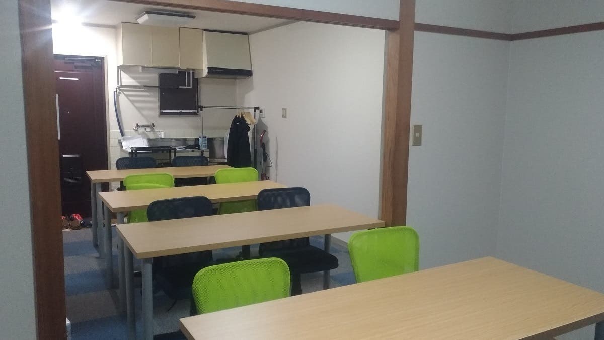 《熊本市のお気軽会議室》 上通り・並木坂・藤崎宮前駅・通町筋電停からすぐのレンタルスペースの写真6