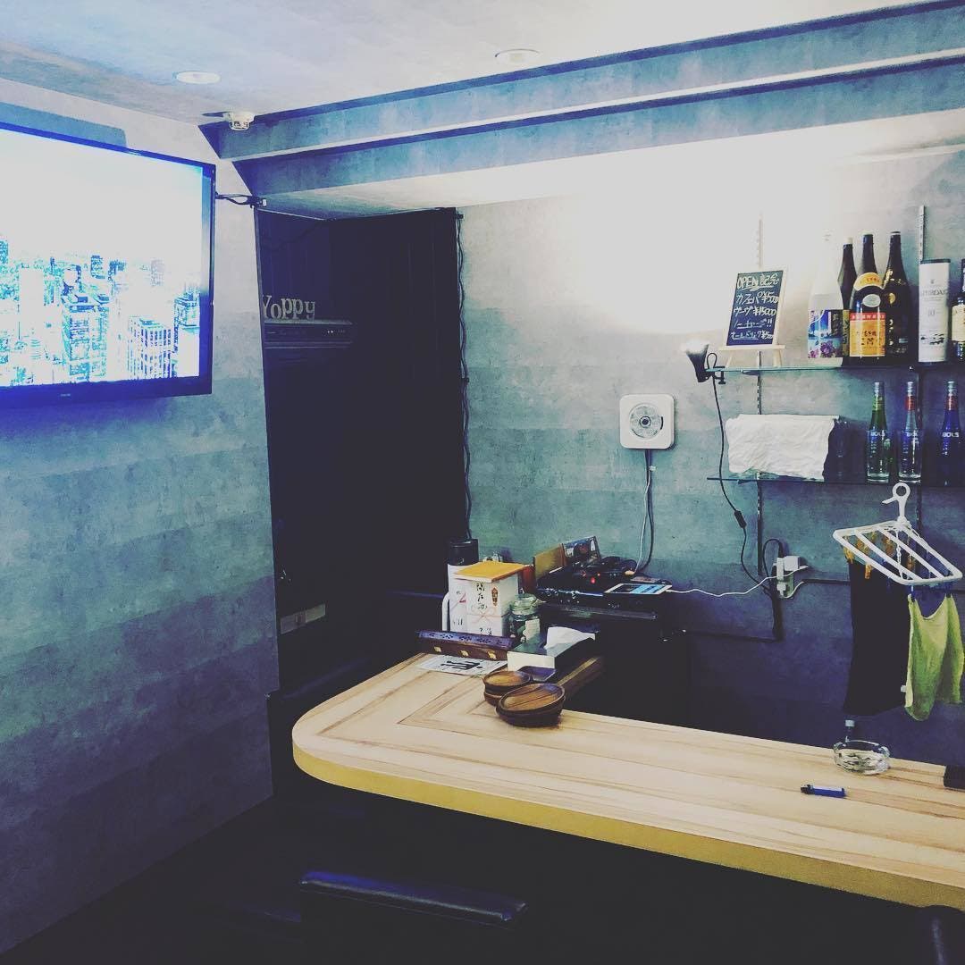 【長堀橋駅徒歩6分】隠れ家的なお洒落なバー。パーティ・会議・撮影など様々な用途で利用可。の写真1